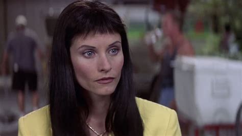 Screams Courteney Cox Tells The Story Behind Her Infamous Bangs From The Third Movie