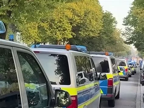 Затворен Октоберфест Сè застана поради пукањето во Минхен Вечер 1963 Vecer Mk