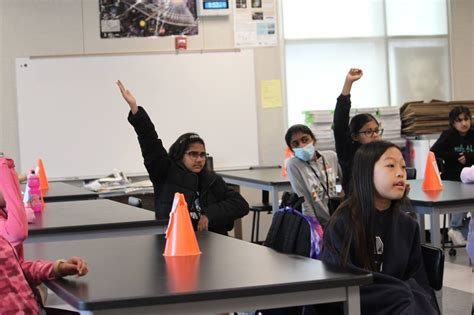 Girls Who Code Summit Used Boe Bot And Cyberbot To Study Coding And