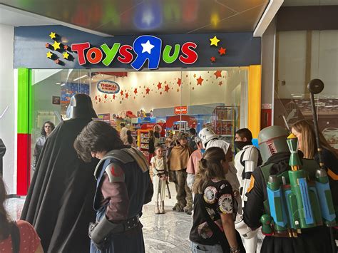 Toys R Us Abre Sus Puertas En Perisur 889 Noticias