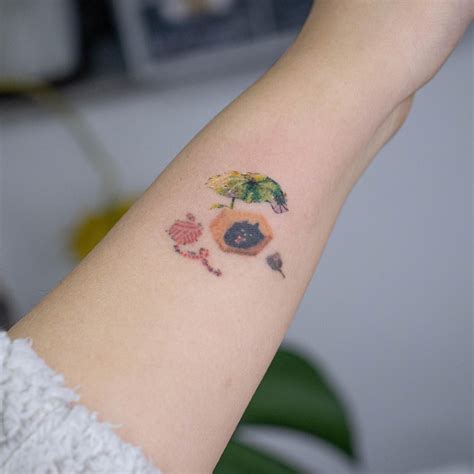 모스타투 On Twitter 슈뢰딩거에게전해라 내가 살아있다고양이 연잎우산 씌워줬어요 풍족해져서 그런가 이제 행복한 비명 지르는 고양이같아보인다고 그러셔서 그렇게보이는거