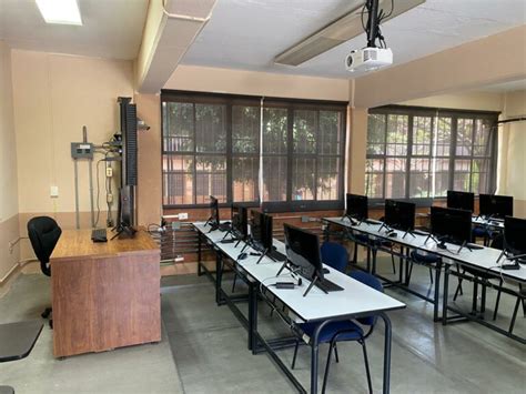 Nuevo Laboratorio De CÓmputo Facultad De Derecho Uaem Facultad De