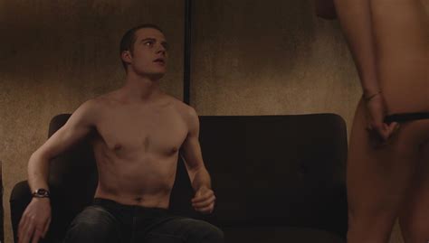 Naked Madeline Zima In Twin Peaks The Return