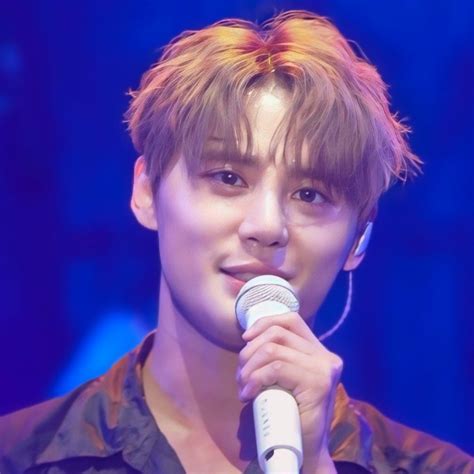 Kim Jun Su Community Posts 나 이런얼굴 좋아하네 우헤헤