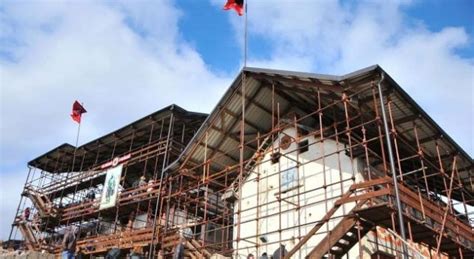 Rreziku Në Kosovëkulla Simbol E Jasharajve Po Shembet Javanewsal