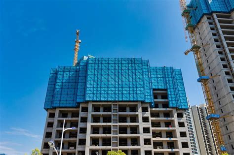 房子卖不动了，局外大佬却纷纷来抄底“房地产”，什么信号？ 房产资讯 房天下