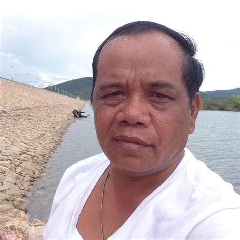 រស្មី សំឡូត