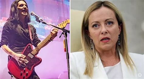 Իտալիայի վարչապետը դատի է տվել հայտնի ռոք խմբի մենակատարին` իրեն «ֆաշիստ և ռասիստ անվանելու