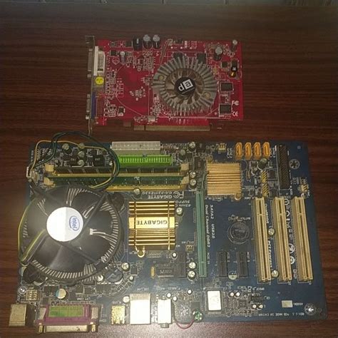 Jual Paket Motherboard Lga Cpu Core Quad Q Ram Dual Channel X Gb Ddr Vga