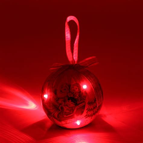 Shopiens Коледна топка модел Екрю Глобус с детската шейна на Дядо Коледа и 6 светодиода 7 5 см