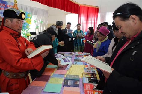 “УЛЗЫН ЦАГААН ХОЙМОР” ЯРУУ НАЙРГИЙН НААДАМ