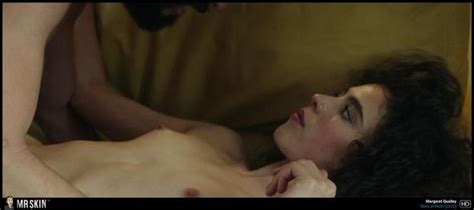 Trailer For The New Yorgos Lanthimos And Emma Stone Film Just Dropped