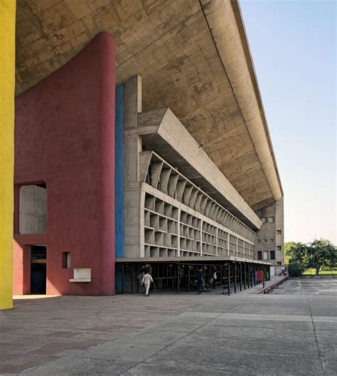 Le Corbusier A Guide To The Master Of Modernism Wallpaper