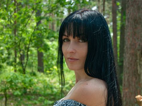 Зачіска старості яка стрижка призводить до ранньої появи зморшок