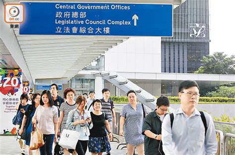 公僕加薪不足5 多個工會表失望 東方日報