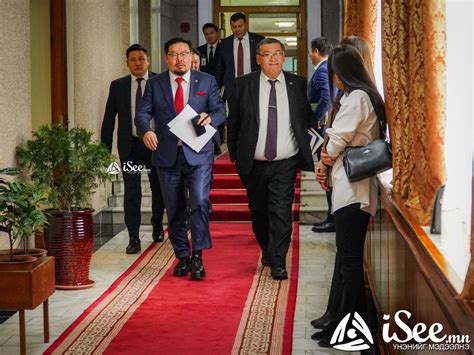 Азийн шатрын холбооны ерөнхийлөгчөөс Монголын шатрын холбооны ерөнхийлөгч Г Занданшатарт баярын