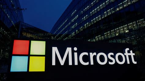 Microsoft announces new AI office in UK - BBC News