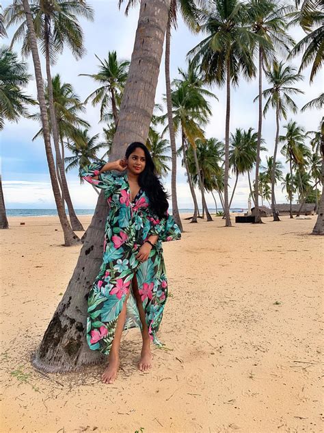 Kishani Alanki Pereras Feet