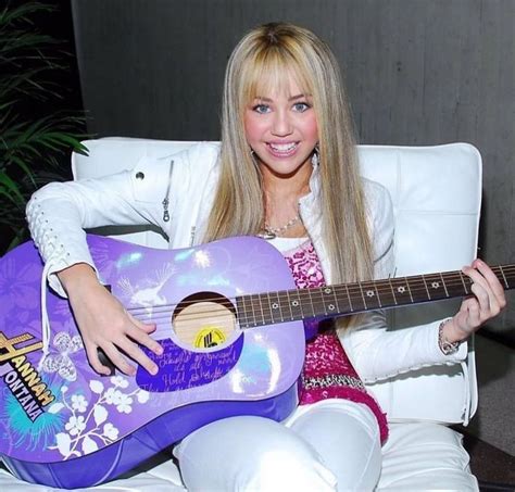 ･ﾟ Miley Cyrus Hannah Montana Acoustic Guitar Hannah Montana