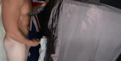 Str8 Surfer Aussie Gets His Cock Worshipped By A Guy