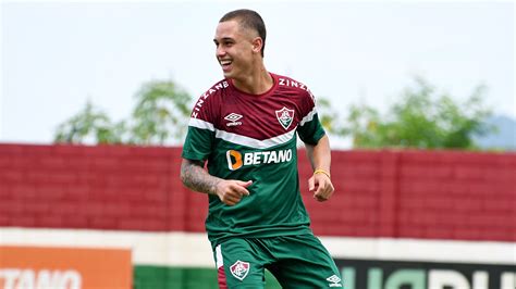 Arthur Comenta Peso De Mais Um Clássico Como Atleta Profissional Do Fluminense Fluminense
