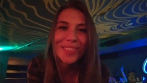 воздушный поцелуй Youtube