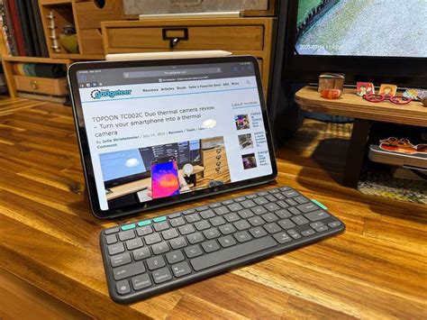Logitech Flip Folio Review A Clever Ipad Keyboard And Cover Combo The Gadgeteer