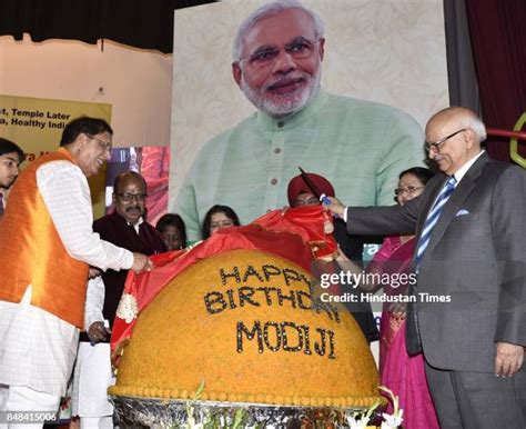 Sulabh International Bindeshwar Pathak Photos And Premium High Res Pictures Getty Images