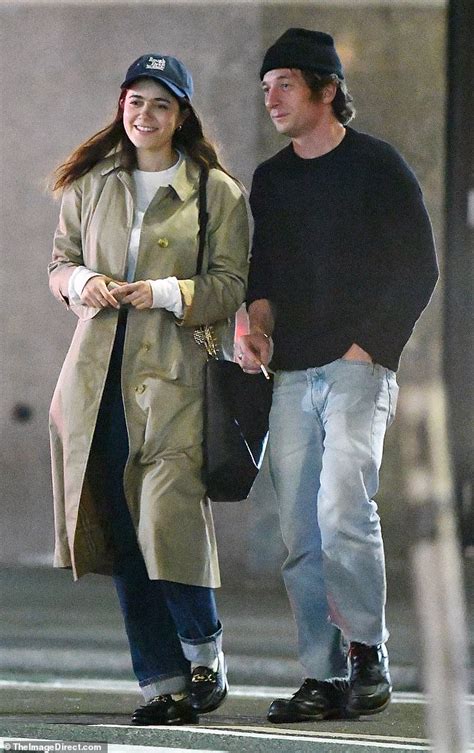 Jeremy Allen White And Molly Gordon Prove Theyre Still Going Strong On