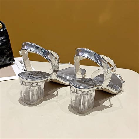 Badu Bg 2023 Квадратни токчета с летни нитове Дамски удобни прости сандали за вятър Прозрачни