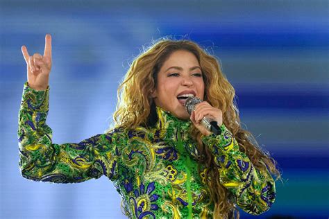 Shakira Gratis Megaconcert Copacabana 2 Miljoen Fans De Telegraaf