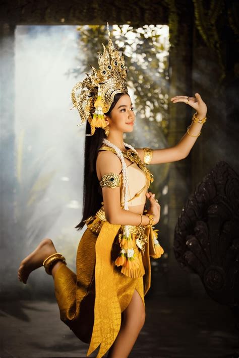 ឥតខ្ចោះគ្រប់ឈុត សម្រស់ព្រះនាងតូច ជេនណា ក្នុងឈុតបុរាណប៉ុន្មានឈុតនេះ ស្អាតខ្លាំង Khmerload