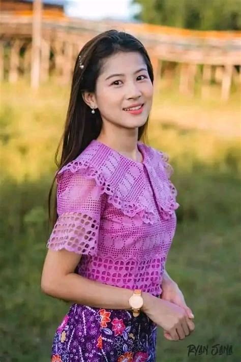 ပိတ်ဖောက်ဇာ ချုပ်ပုံ လှလှလေးများစုစည်းရာ