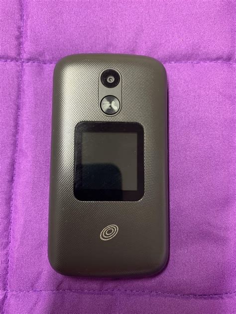 Got Me A Tracfone Tcl Flip 2 For Christmas It Runs Great Does Everything I Need It To But I