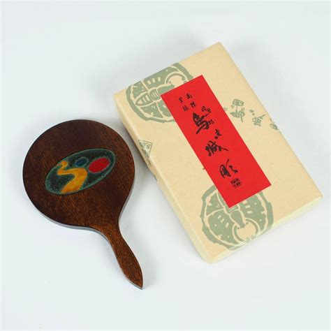 烏城彫 手鏡 姫手鏡 栞付き 岡山特産品 木製 木彫り メルカリ