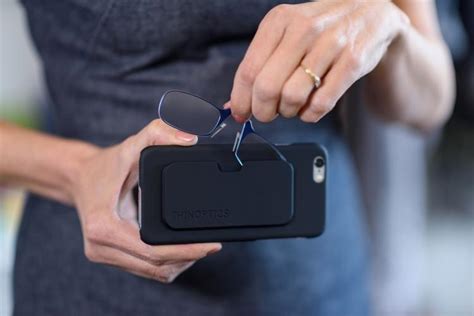Thinoptics Phone Case Holds Super Thin Portable Reading Glasses