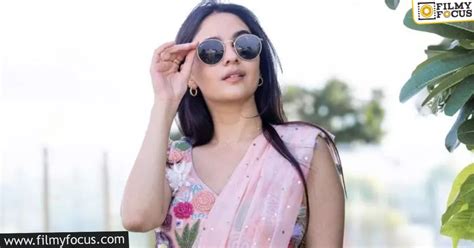 Who Is Imanvi Esmail Key Facts About Prabhass New Co Star