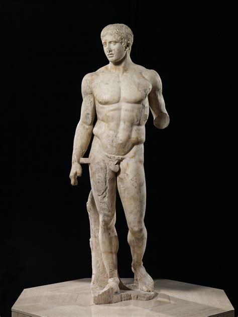 Contrapposto What Is Contrapposto The Famous Classical Pose