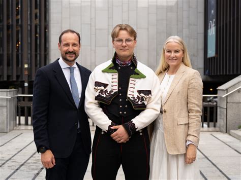 Принц Сверре Магнус окончил школу: euro_royals — LiveJournal