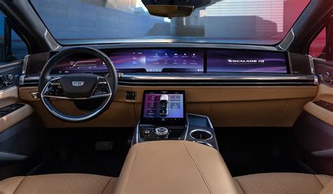 이 정도면 미니버스 캐딜락 전장 5 77m 롱버전 에스컬레이드 Iql 개발 다나와 자동차