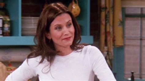 Friends Monica A Fait Une Belle Surprise à Ses Fans Vidéo