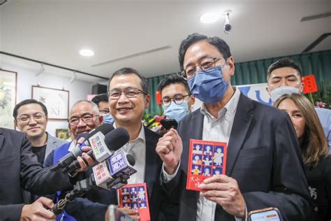 羅智強出版新書《大小情話》 張善政盼喚醒台灣民主 Beanfun