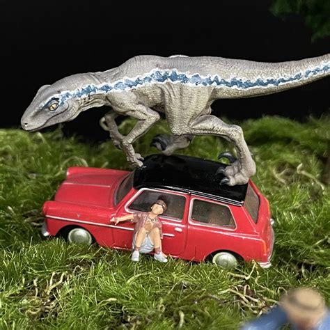 164 Scale Resin Model Jurassic World Dinosaur Park Ranger Man Woman C