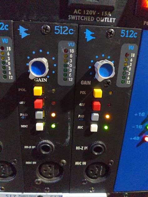 Two Api 512c 500 Series Mic Preamp Module Reverb