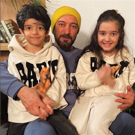 جذاب ترین دوقلو های ایران را بشناسید مجید صالحی خوشبخت ترین پدر