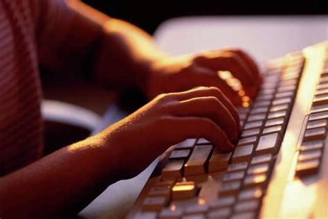 How To Use The Insert Key On A Microsoft Keyboard