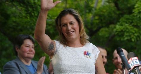 다시 남자로 돌아갈래…트랜스젠더 美해군 충격 선언 이유는