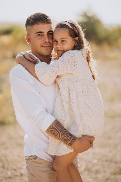 Vater Mit Tochter Zusammen Spaß Haben Kostenlose Foto