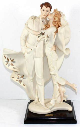 Giuseppe Armani Kissing Couple Figurines