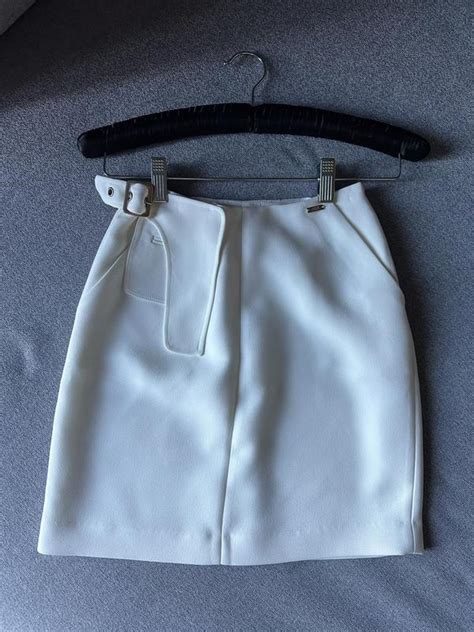 Спідниця — ціна 1700 грн у каталозі Міні спідниці Купити жіночі речі за доступною ціною на Шафі